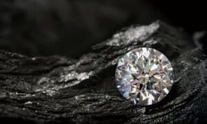 Sell Vintage Diamond: Smart Ways to Sell Your Heirlooms